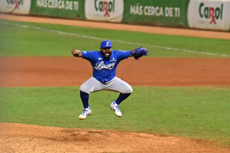 Ulises Joaquín dedica su éxito a familia y compañeros tras primer ...